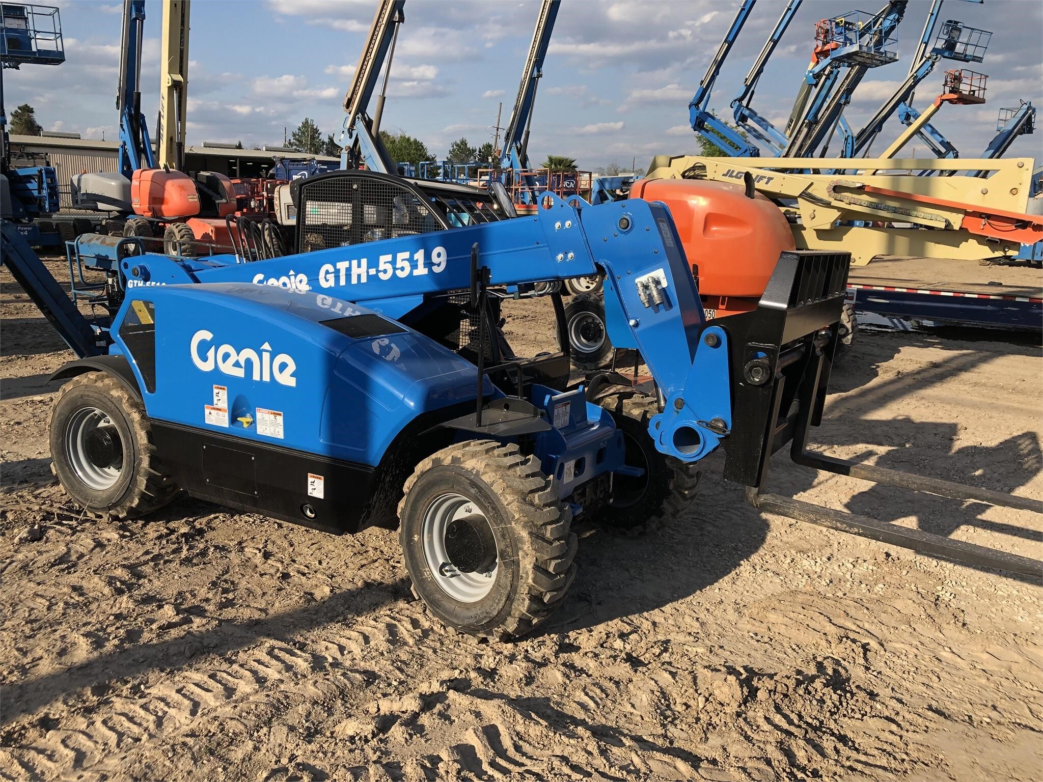 New 2023 Genie GTH-5519 For Sale in Phoenix, AZ - 5018041939 ...
