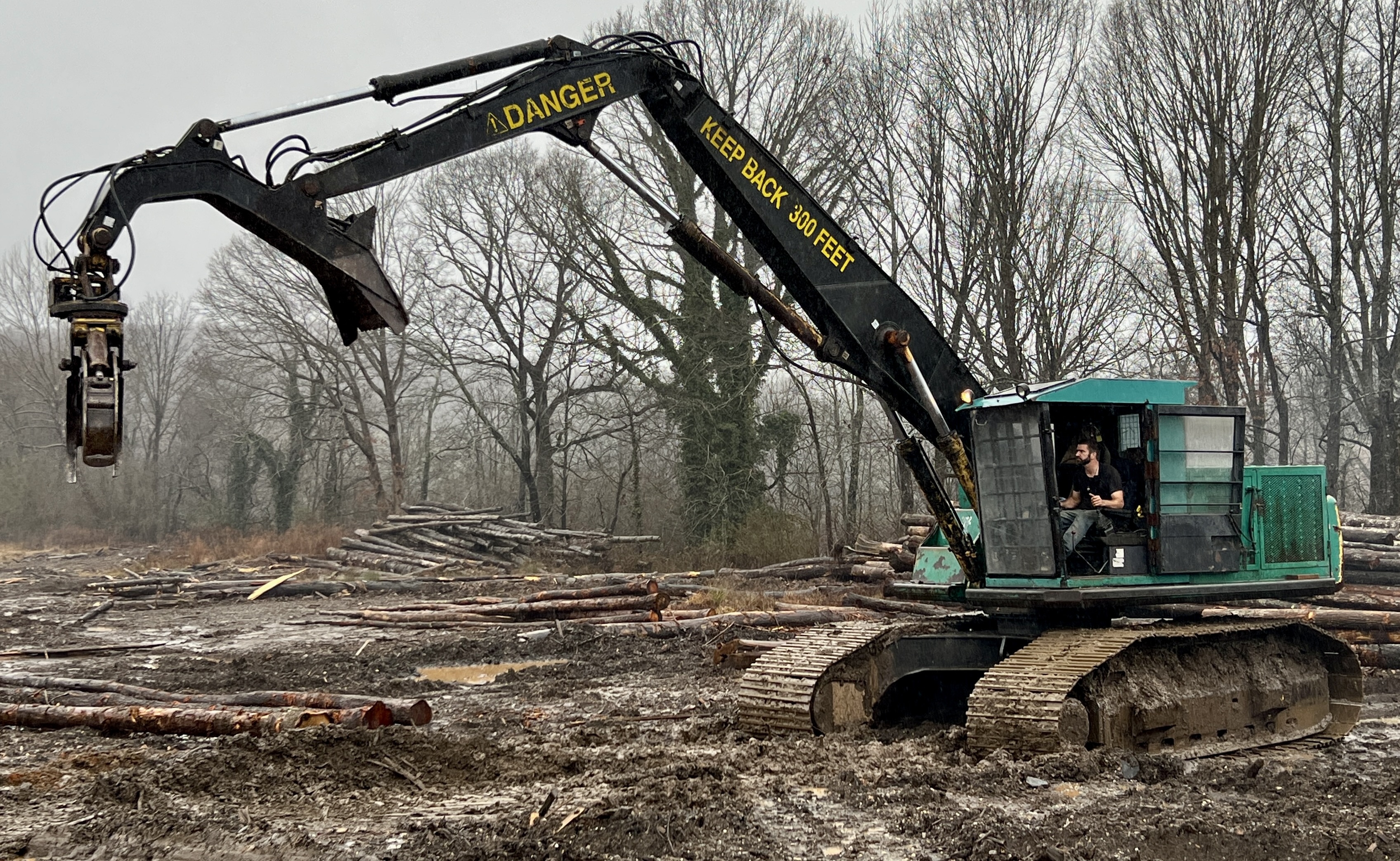 735 Timberjack Logging Shovel