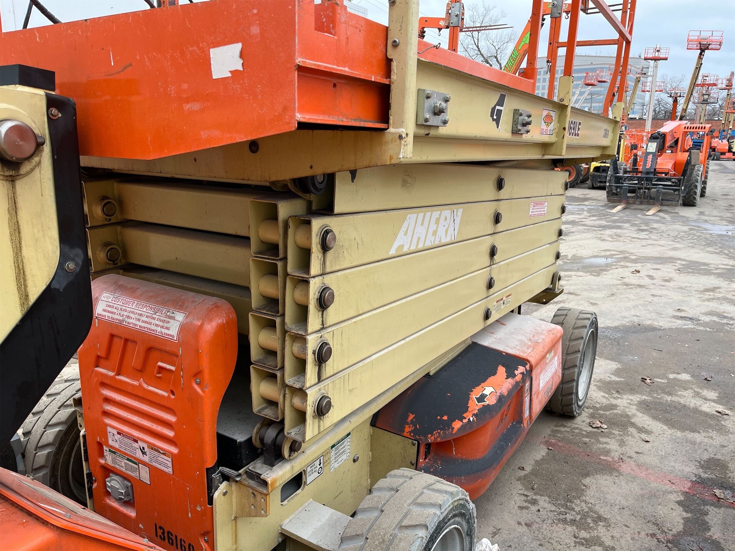 Used 2014 Jlg 4069LE Electric Scissor Lift in Chicago, IL - Equipment ...