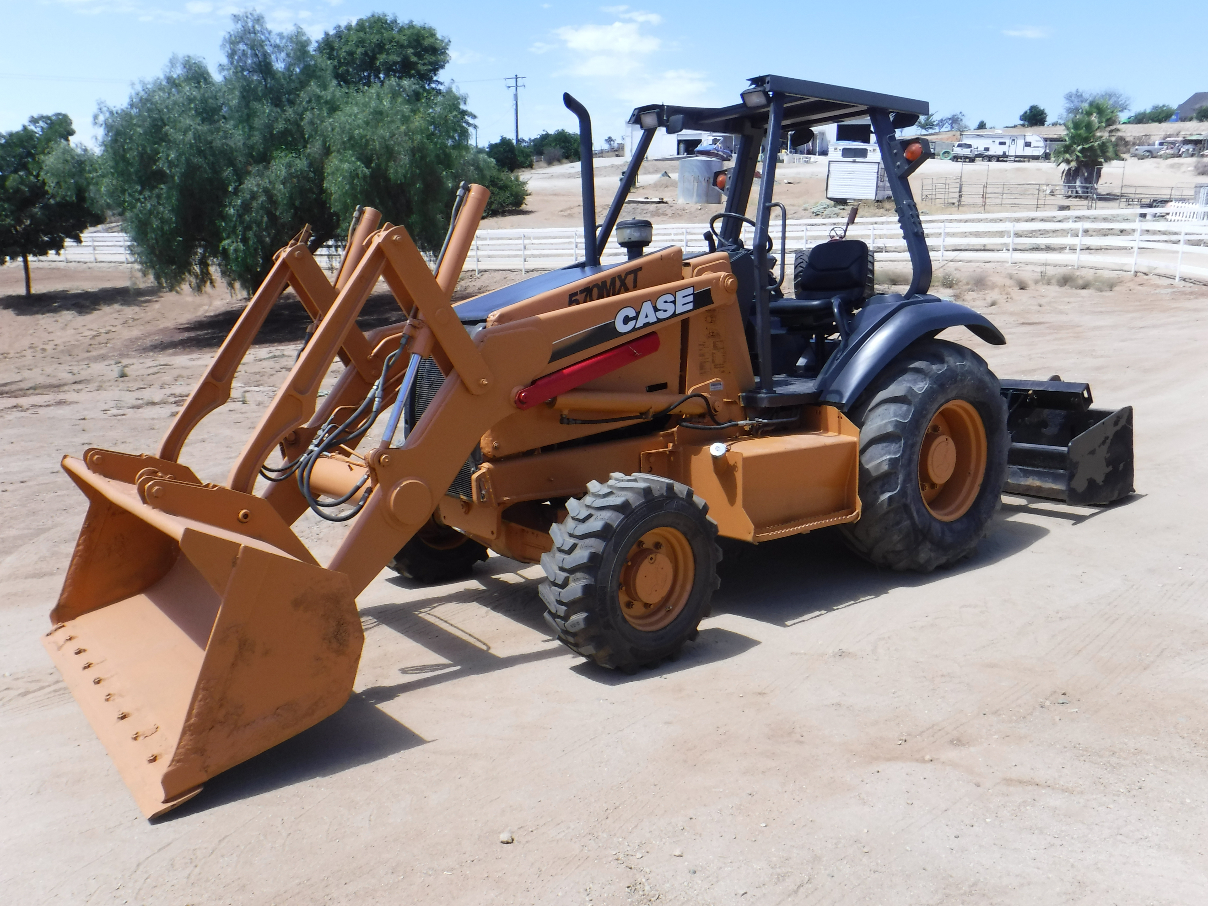 Case 570 Mxt Tractor