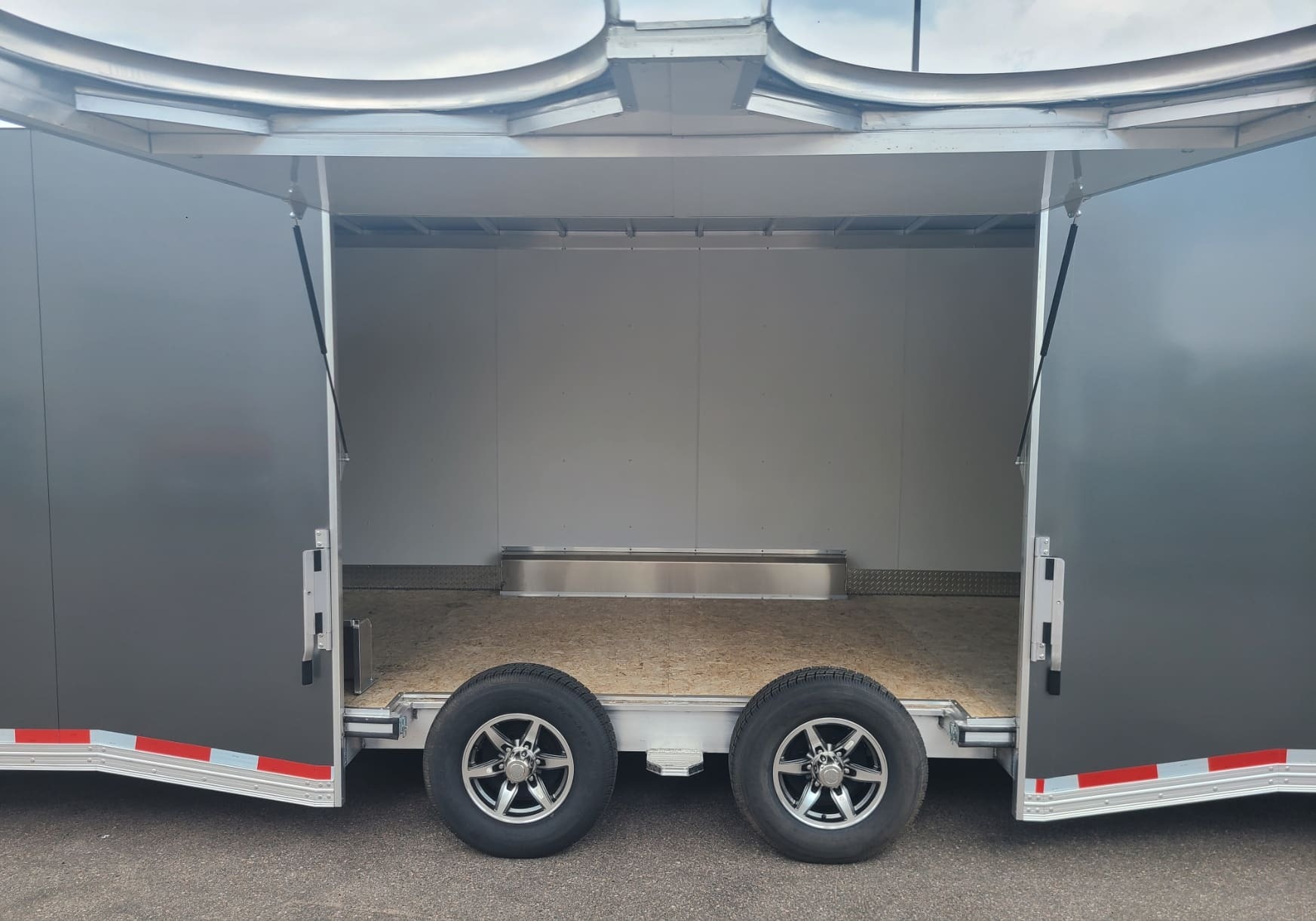 New 2023 Ez-Hauler EZEC8.5X28CH-LMSD23 For Sale in Anoka, MN ...