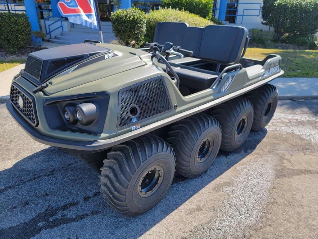 Argo 8x8 Avenger 700